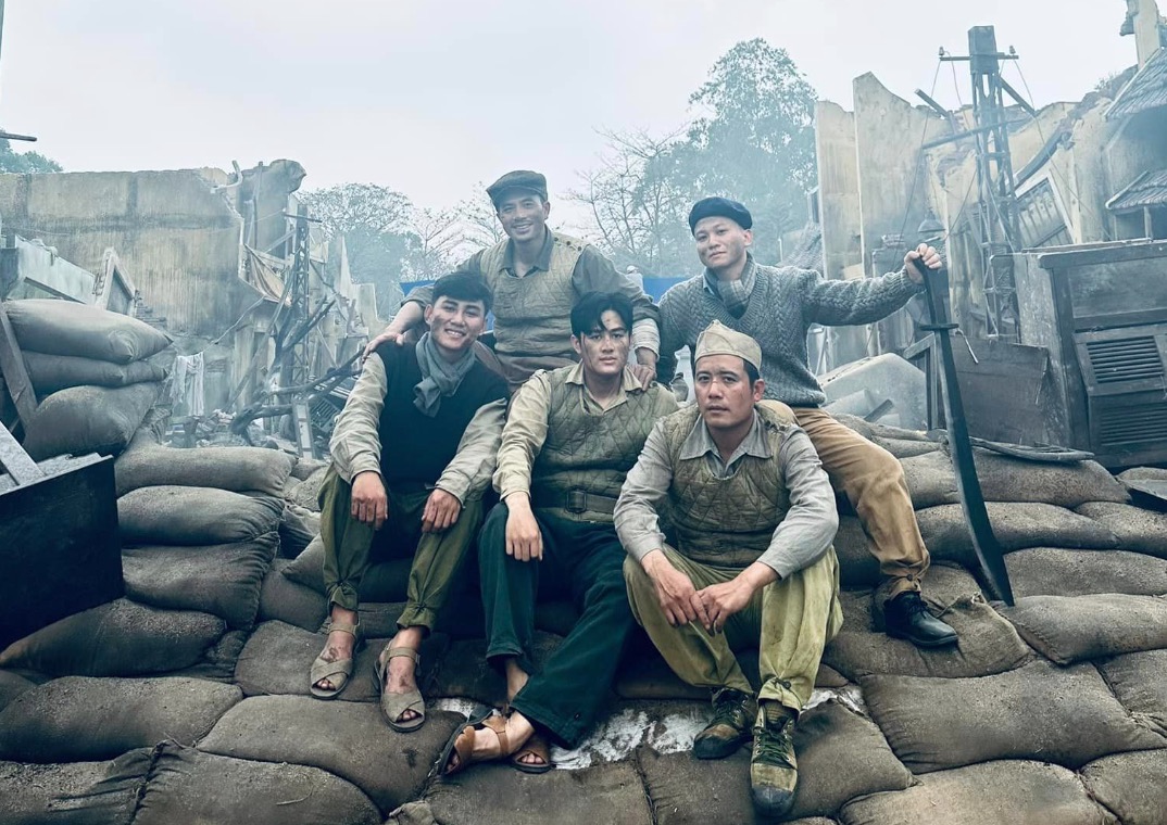 Đào Phở Và Piano: cơn sốt dành cho bộ phim đặt hàng của nhà nước - KOICINE